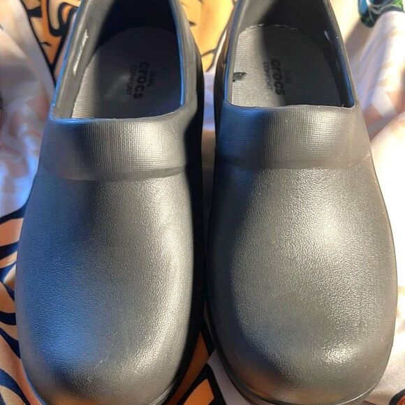 CROCS | Shoes | Crocs Neria Pro Ii Work Clog Womenns Euc Size 6 | Poshmark